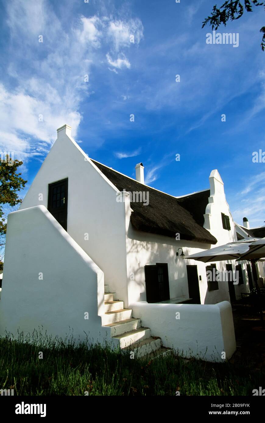 SOUTH AFRICA, NEAR CAPE TOWN, STELLENBOSCH WINE COUNTRY, SPIER ESTATE ...