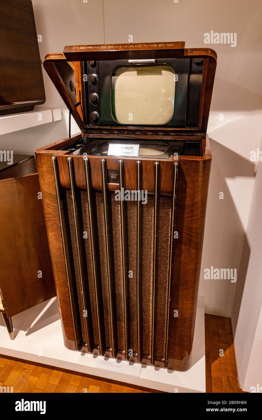 Fernseh High Resolution Stock Photography and Images - Alamy