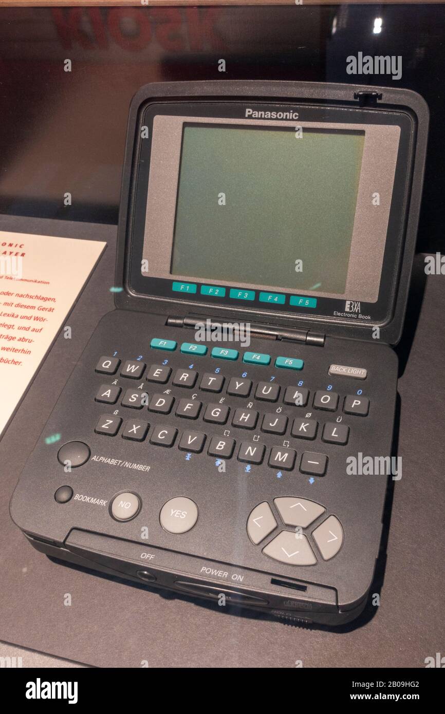 Panasonic electronic book player E3XA (1991) in the Museum of ...