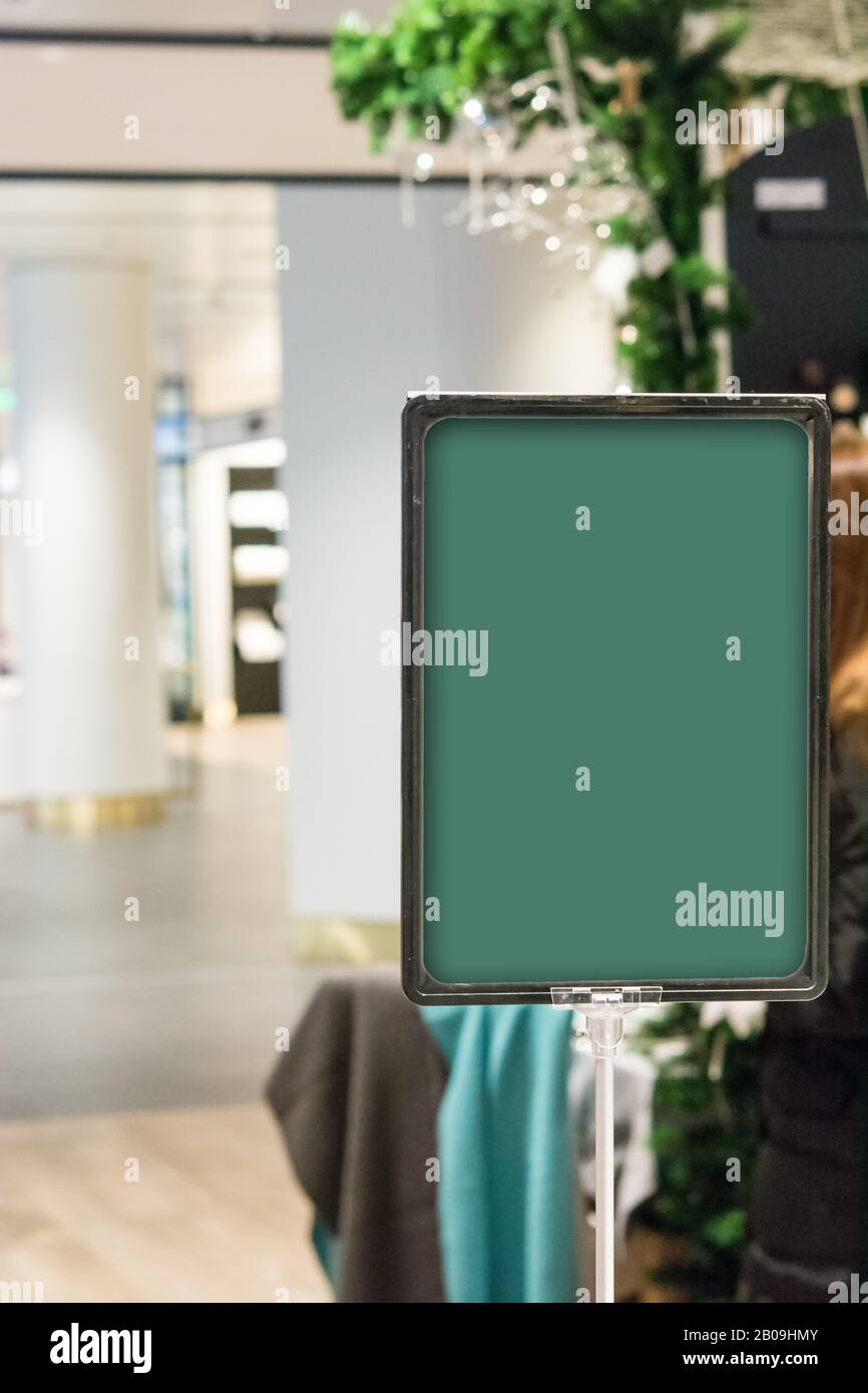 discount, empty price tag on an abstract background Stock Photo - Alamy