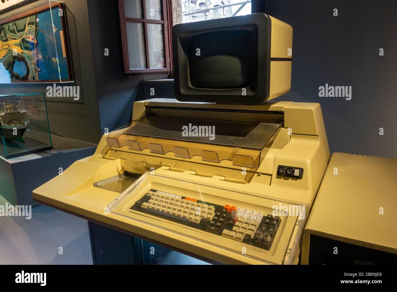 A MOFA- Data Terminal TA 1069 (1977-81) on display in the Nuremberg ...