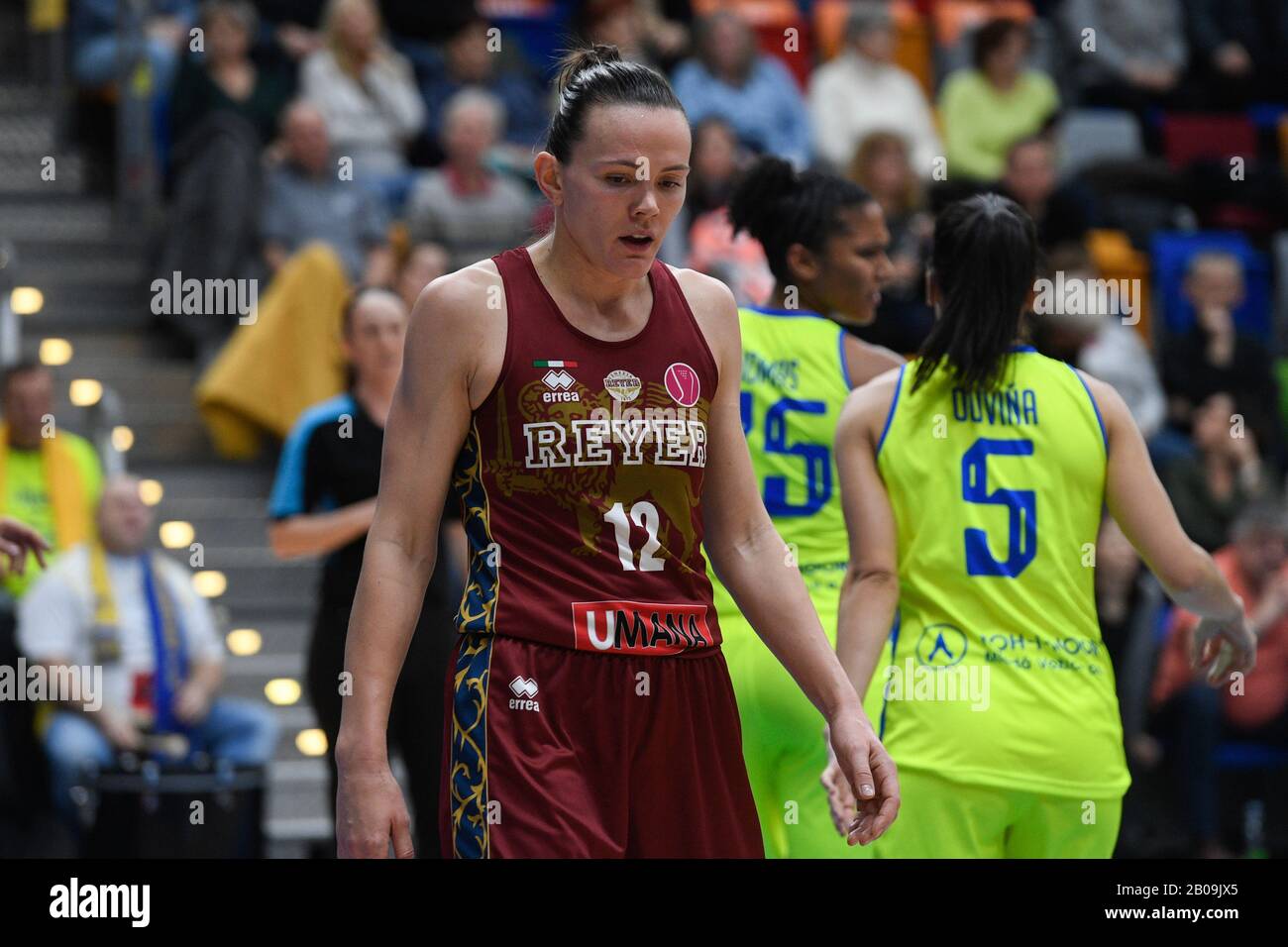 Usk praha vs venice hi-res stock photography and images - Alamy