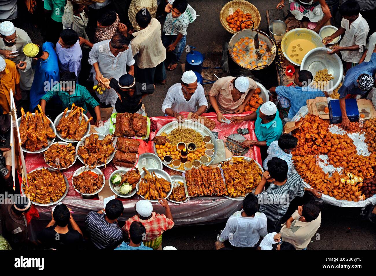 Iftar bangladesh hi-res stock photography and images - Alamy
