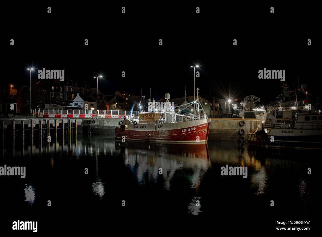 Fraserburgh harbour night hi-res stock photography and images - Alamy