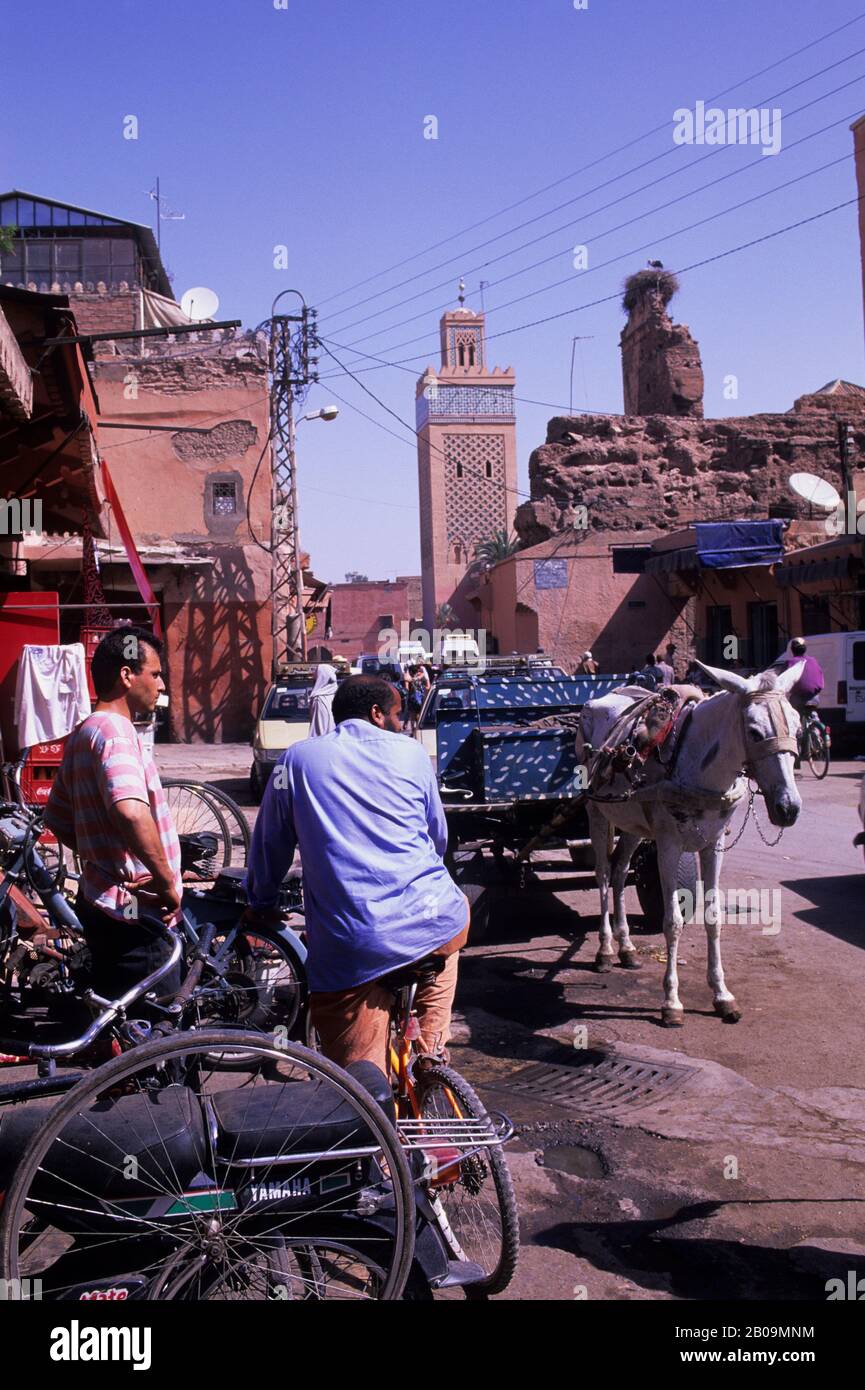 MOROCCO, MARRAKECH, STREET SCENE Stock Photo - Alamy