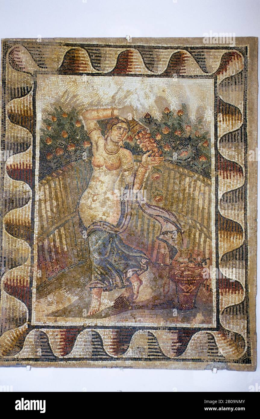 Roman mosaic woman hi-res stock photography and images - Alamy