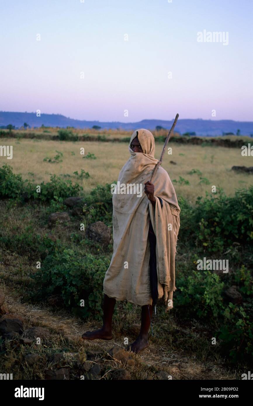 Dar men hi-res stock photography and images - Alamy