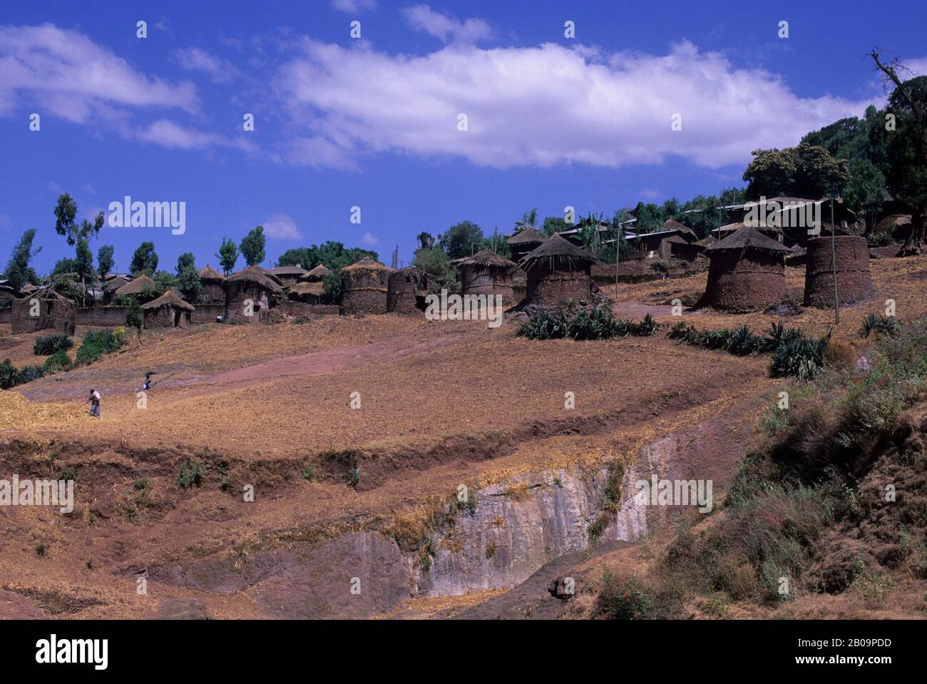 ETHIOPIA, LALIBELA, VILLAGE SCENE, HOUSES Stock Photo - Alamy