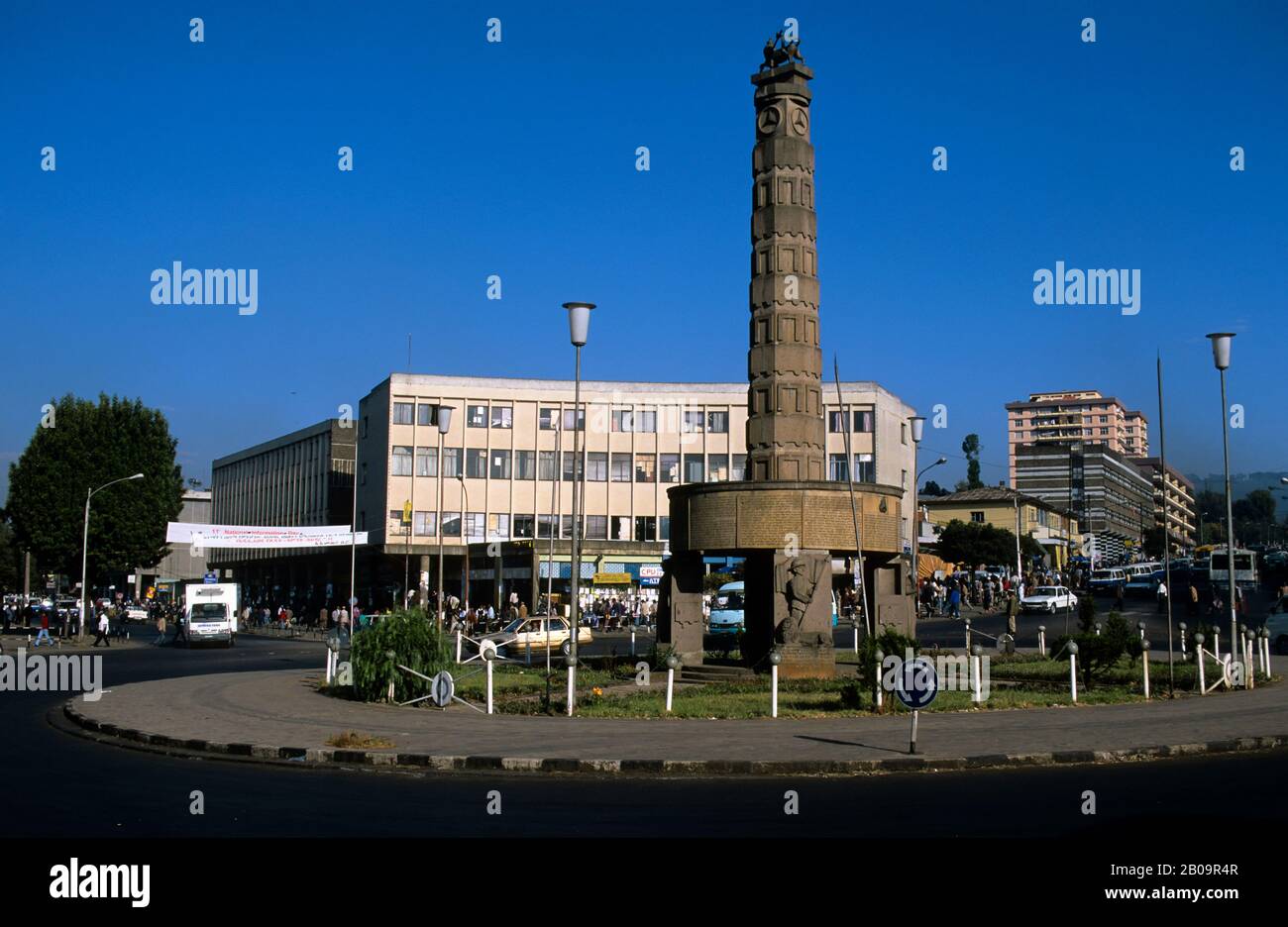 ETHIOPIA, ADDIS ABABA, STREET SCENE, VICTORY COLUMN, MONUMENT Stock ...