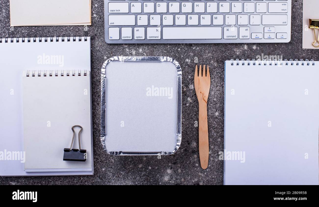 Food delivery concept. Lunch in container Stock Photo - Alamy