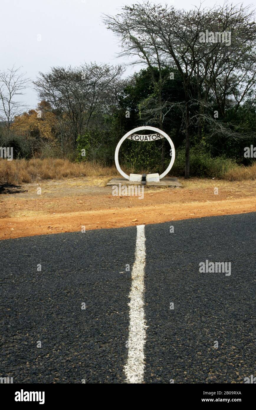 UGANDA, NEAR KASESE, EQUATOR MARKER Stock Photo - Alamy