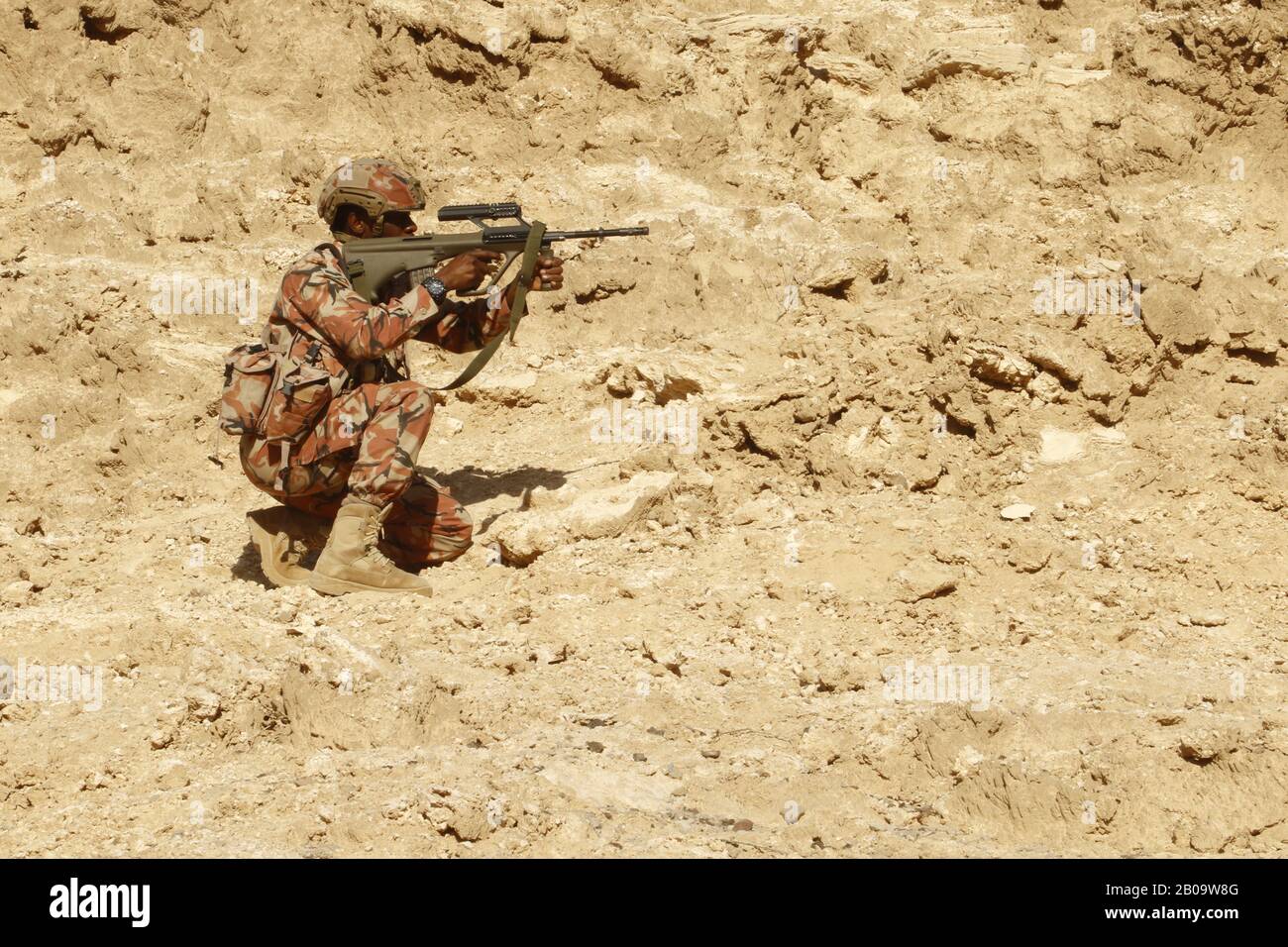 Omani army hi-res stock photography and images - Alamy