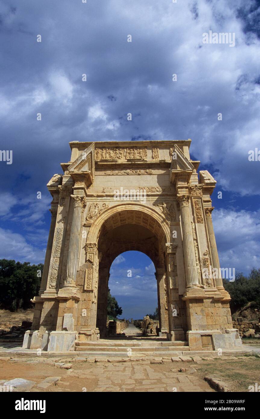 LIBYA, NEAR TRIPOLI, LEPTIS MAGNA, ARCH OF SEPTIMIUS SEVERUS Stock ...