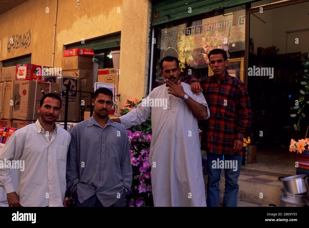 Libya libyan men hi-res stock photography and images - Alamy