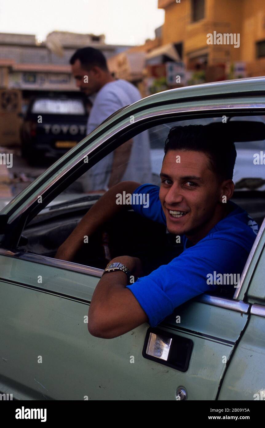 Libyan man hi-res stock photography and images - Alamy