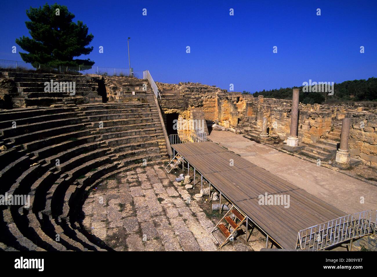 Theatre cyrene libya hi-res stock photography and images - Alamy