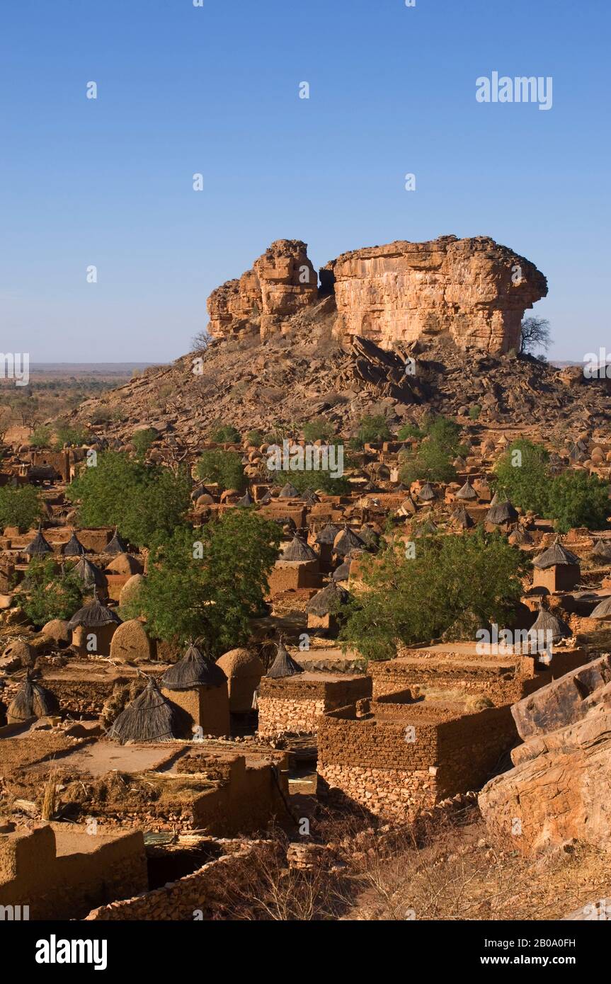Dogon Architecture High Resolution Stock Photography and Images - Alamy