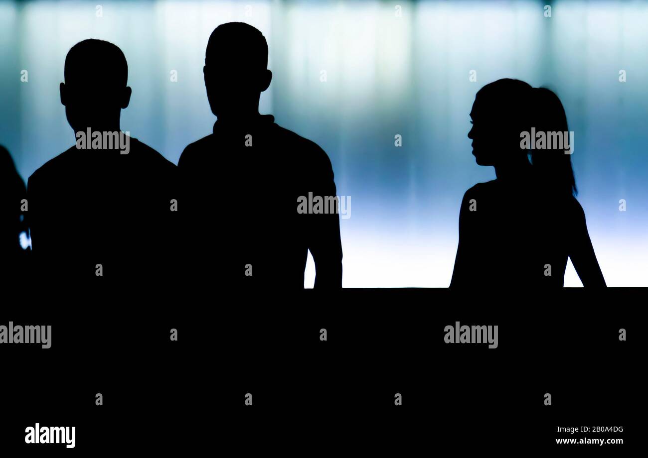 Teen boy and girl silhouette hi-res stock photography and images - Alamy