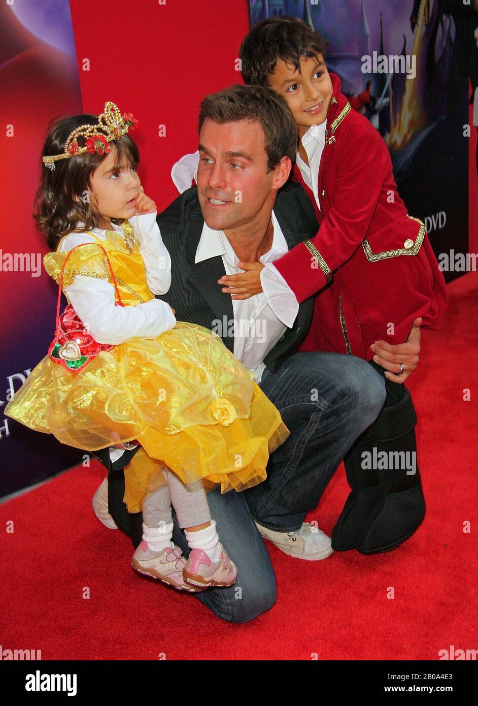 New York, NY, USA. 28 September, 2008. Actor, Cameron Mathison, (C ...