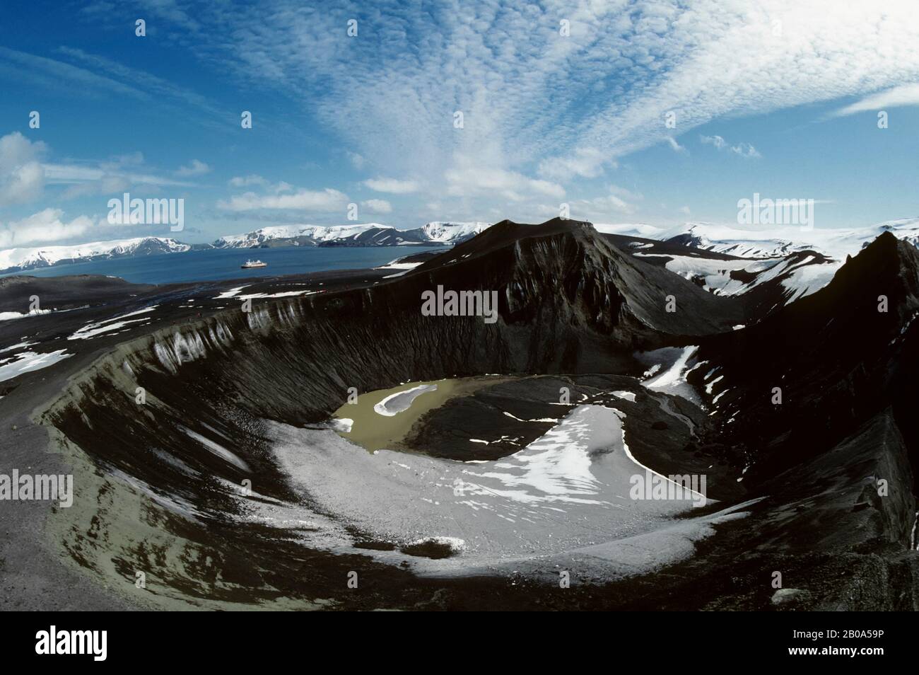 ANTARCTICA, DECEPTION ISL. TELEPHONE BAY, CRATER Stock Photo - Alamy