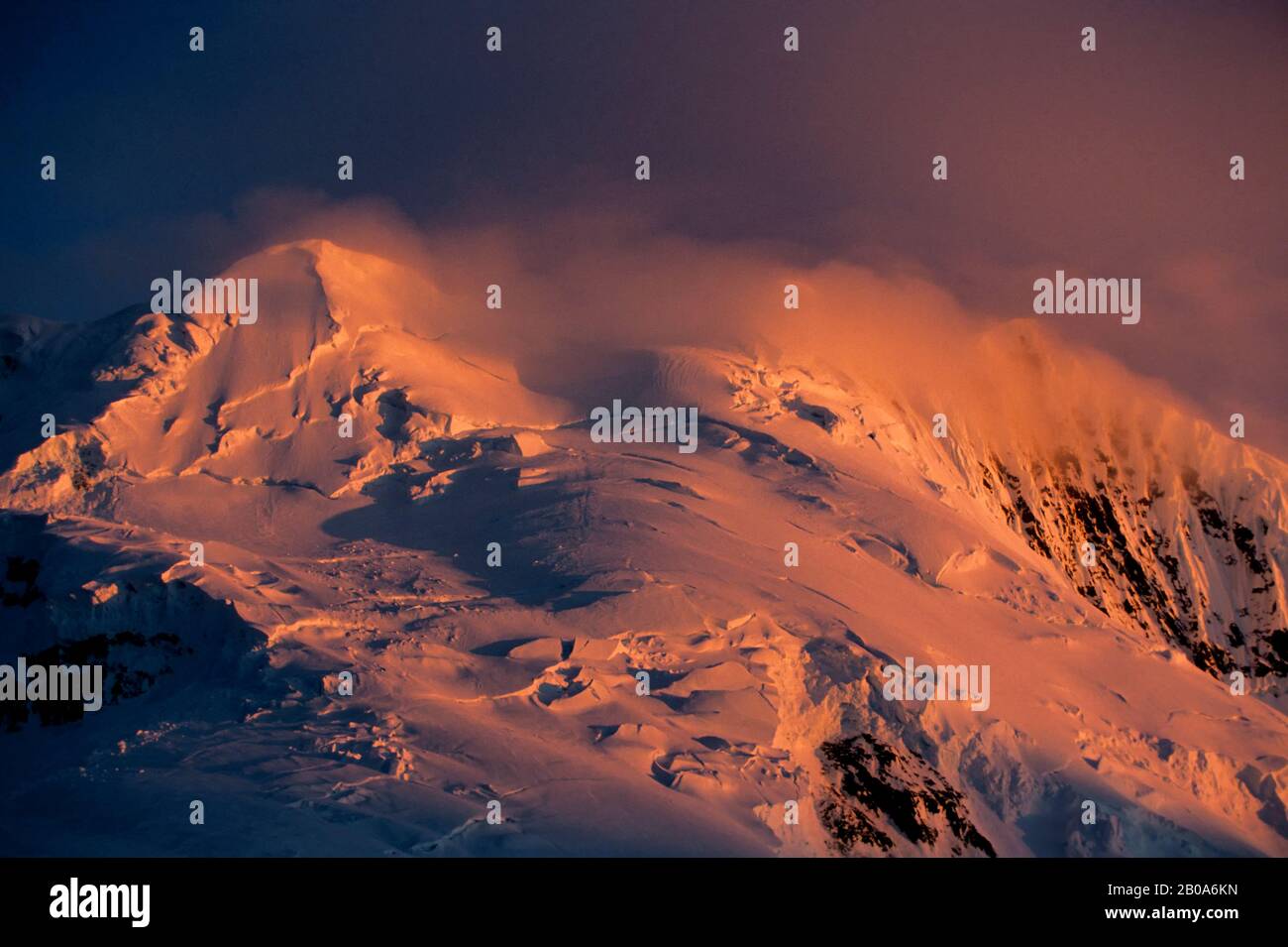 ANTARCTIC PENINSULA AREA, MOUNTAIN & CLOUD IN MIDNIGHT SUNLIGHT Stock ...