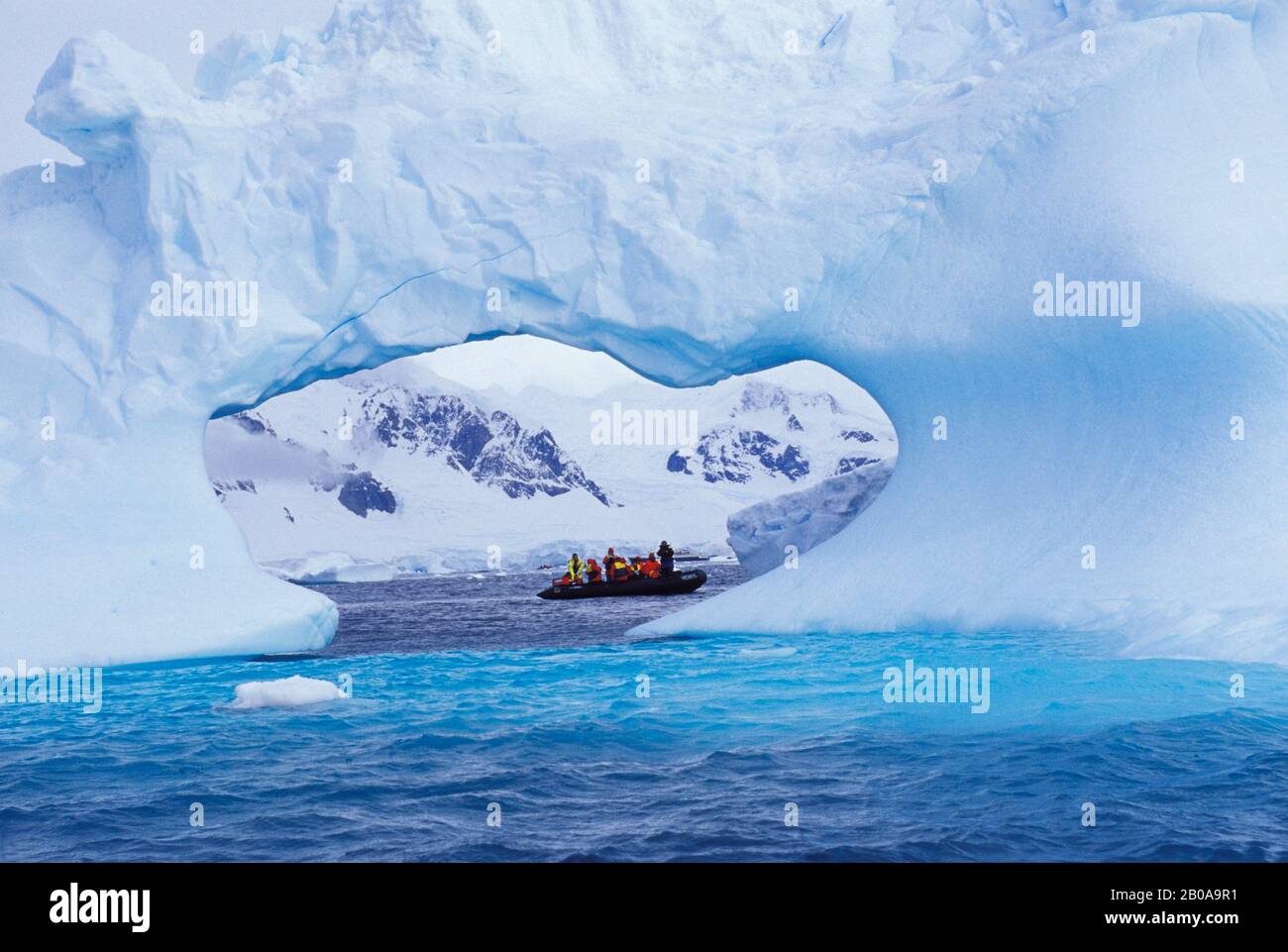 ANTARCTICA, MURRAY HARBOR, ICEBERG WITH ARCH, ZODIAC Stock Photo - Alamy