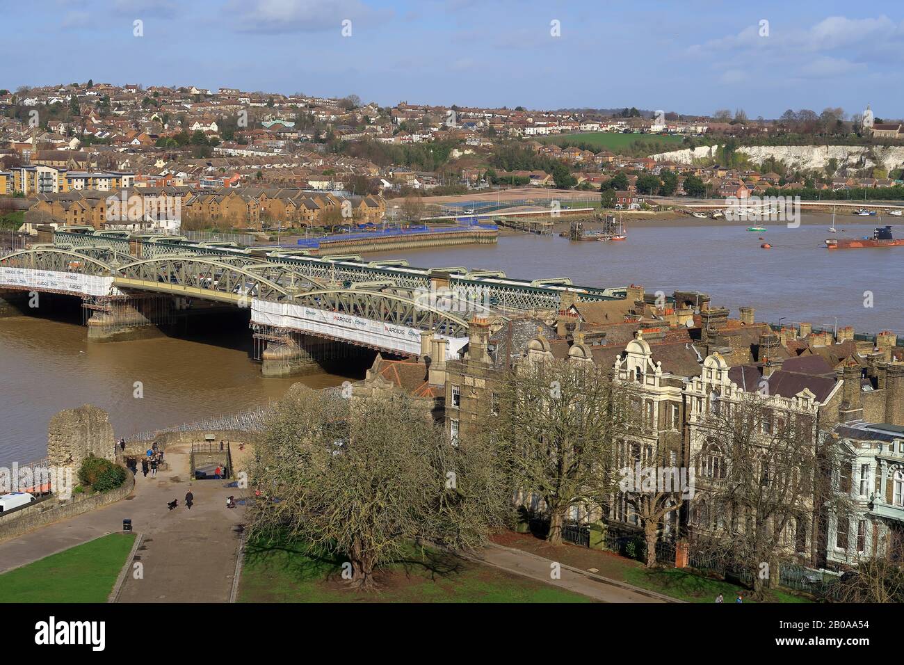 Road bridge rochester hi-res stock photography and images - Alamy