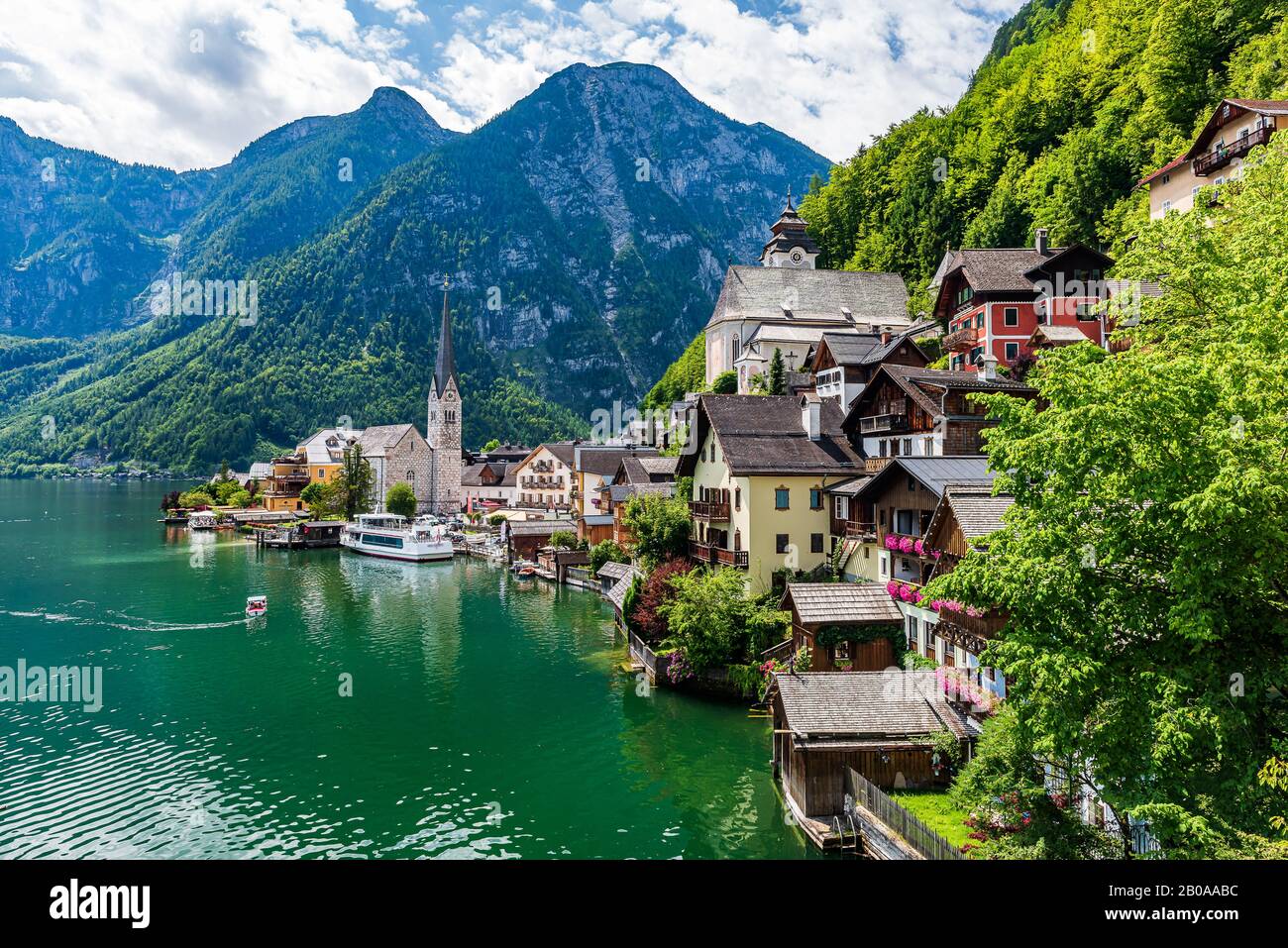 The old town of Hallstatt on the namesake lake, one of the Unesco world ...