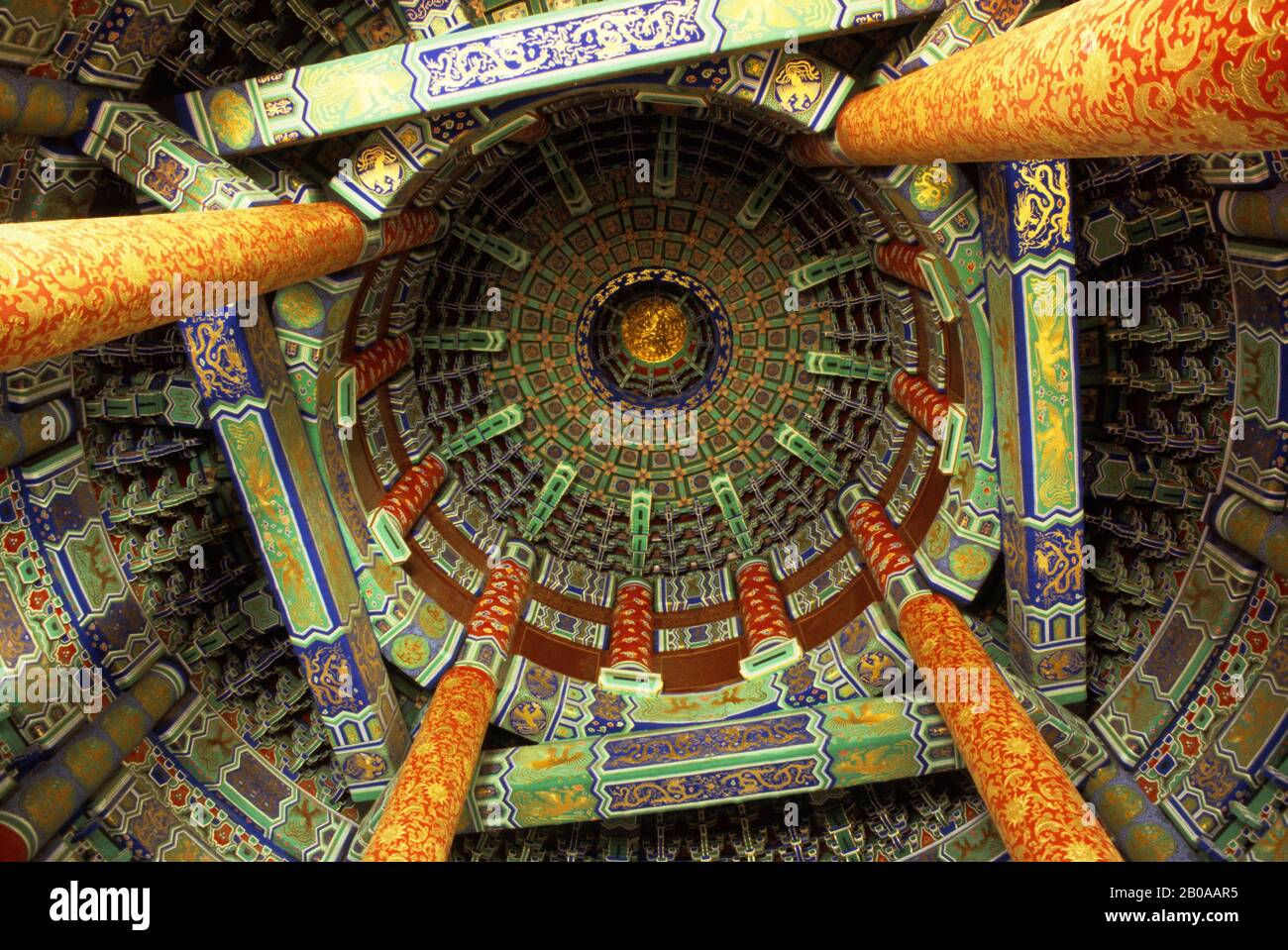Beijing temple of heaven ceiling hi-res stock photography and images ...