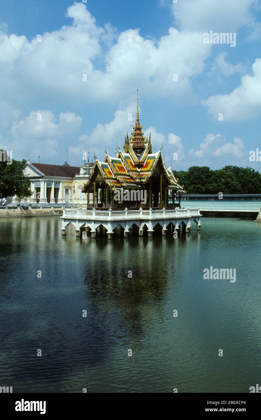 THAILAND, BANG PA-IN, AISAWAN TIPPAYA ASNA, THAI-STYLE PAVILLION Stock ...