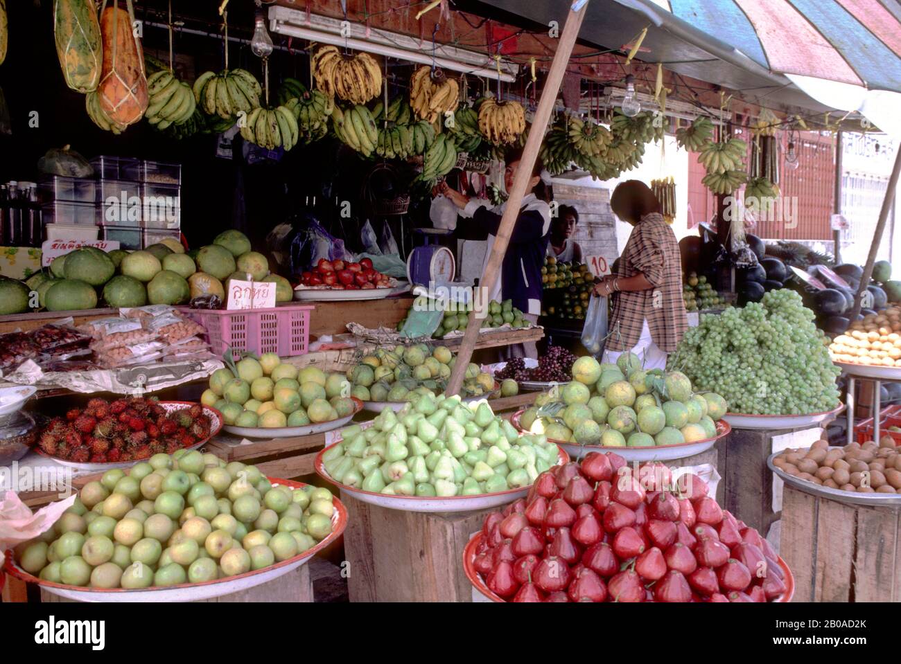 SOUTH THAILAND, PHUKET ISLAND PHUKET CITY, FRUIT MARKET, TROPICAL FRUIT ...