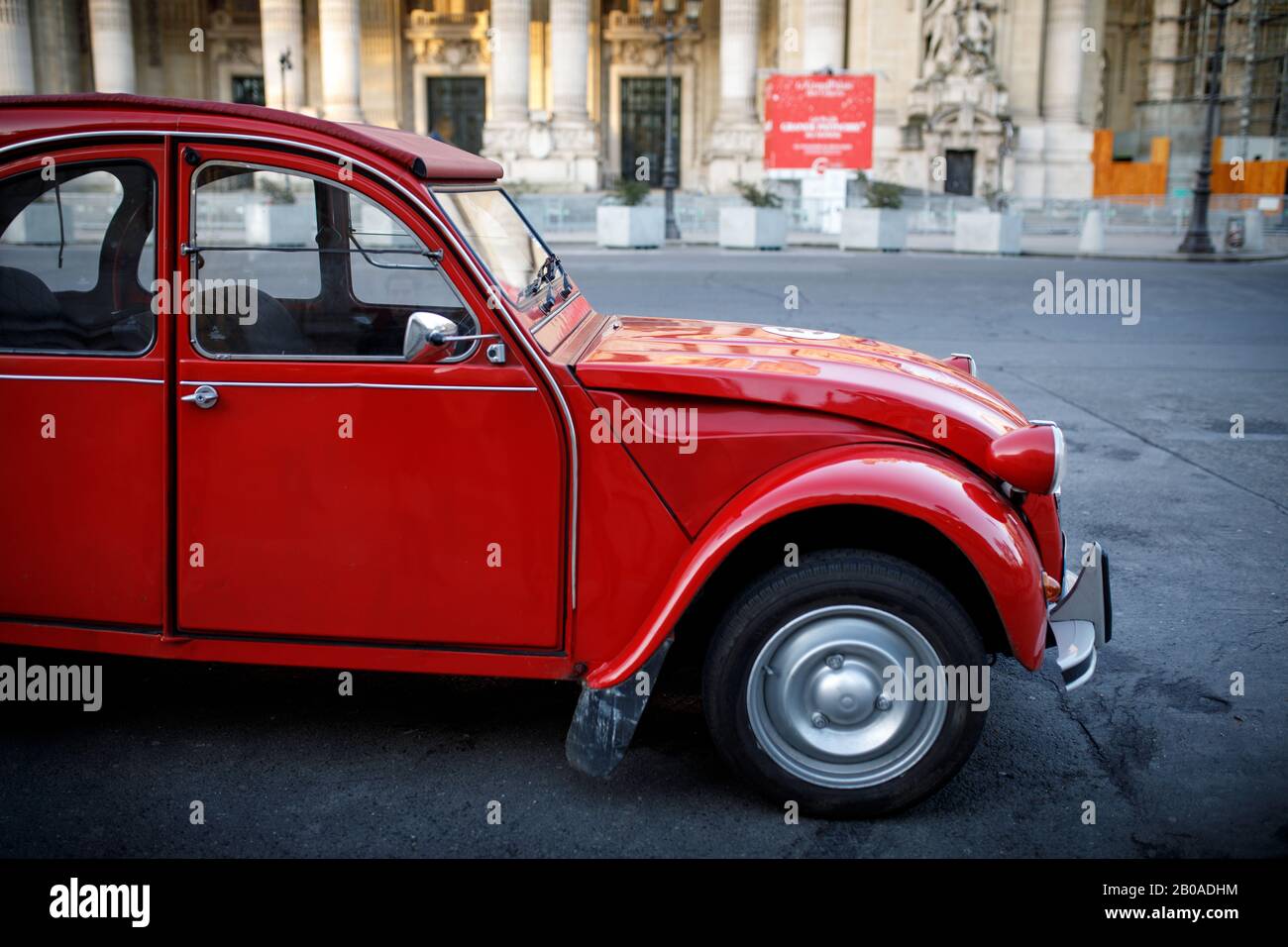 Vintage french car hi-res stock photography and images - Alamy