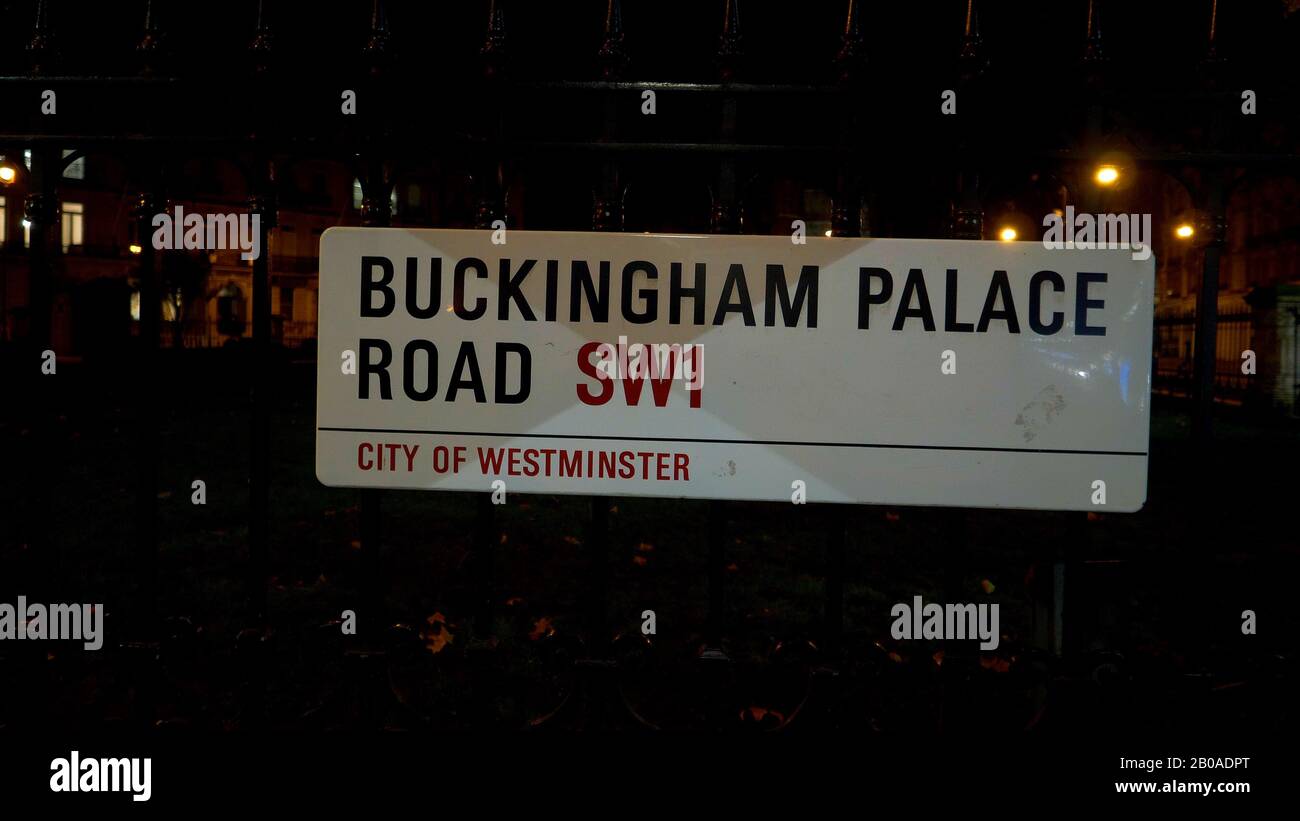 Buckingham palace road street sign - LONDON, ENGLAND - DECEMBER 11 ...