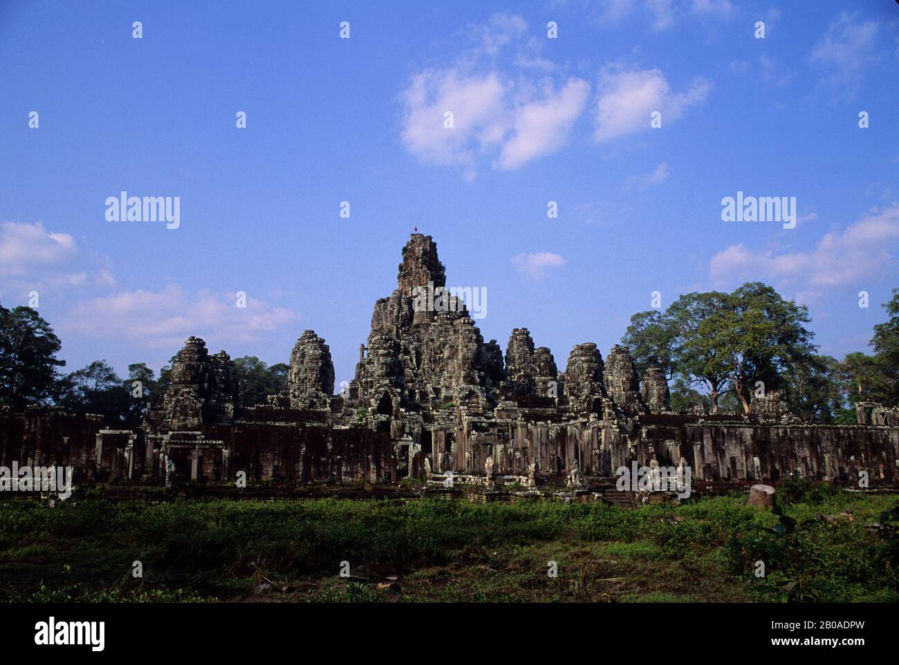 CAMBODIA, ANGKOR, ANGKOR THOM, BAYON TEMPLE, BUILT END OF 1100'S Stock ...