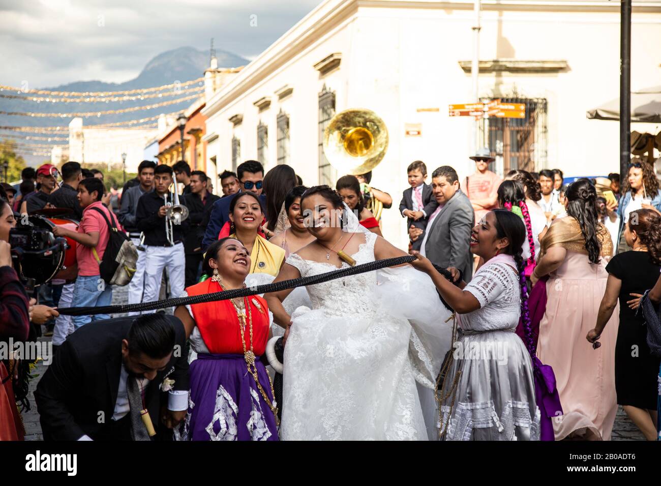 Bride at traditional Mexican street wedding celebration (Calenda Stock ...