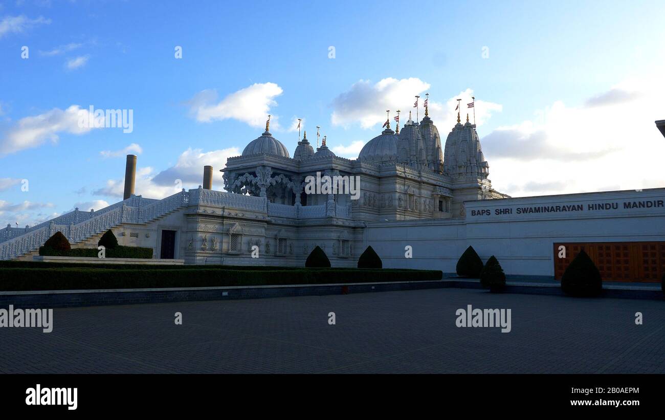 famous Neasden temple in London Brent - LONDON, ENGLAND - DECEMBER 10 ...