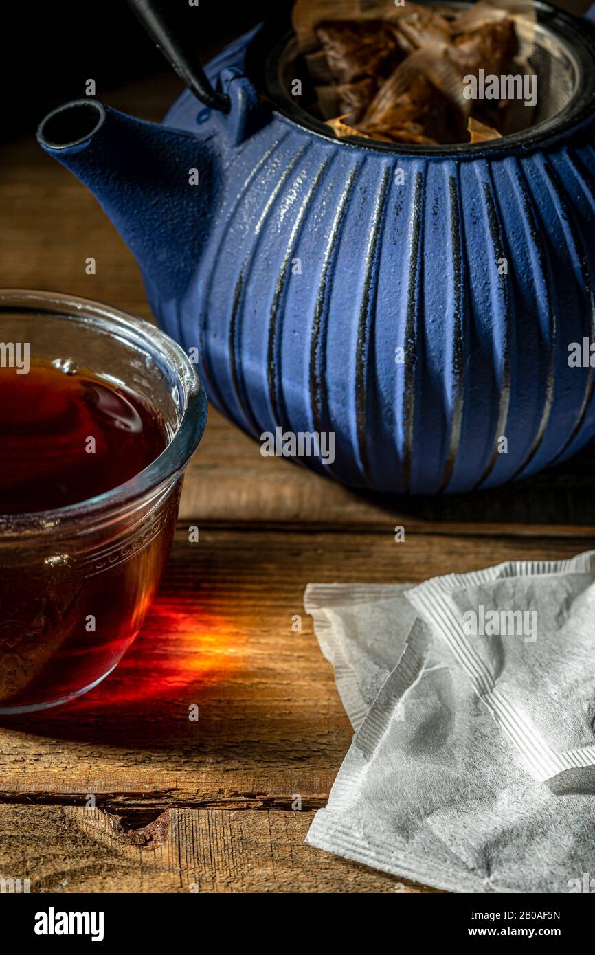 Tea sachets hi-res stock photography and images - Alamy