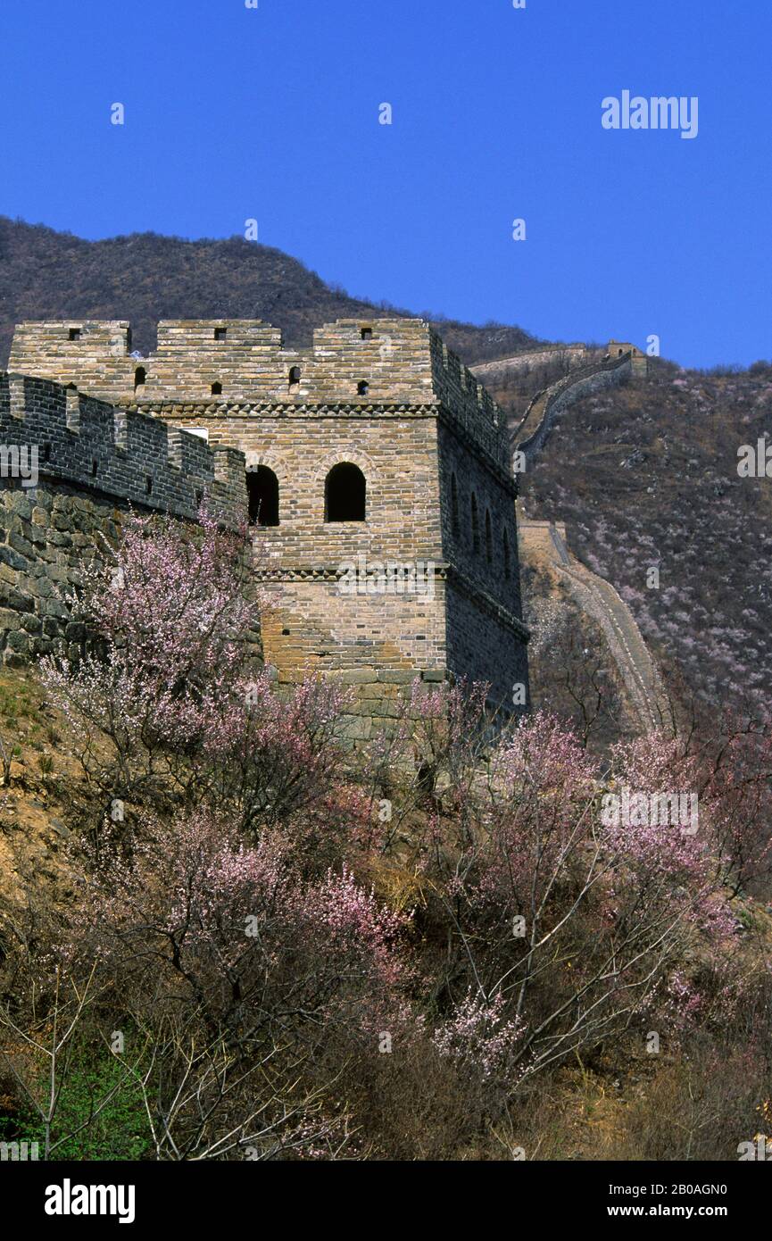 Protect signal tower hi-res stock photography and images - Alamy