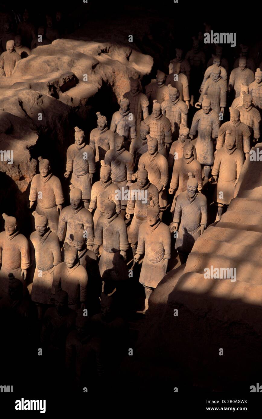 CHINA, SHAANXI PROVINCE, XIAN, QIN SHI HUANG DI TOMB, TERRA COTTA ...