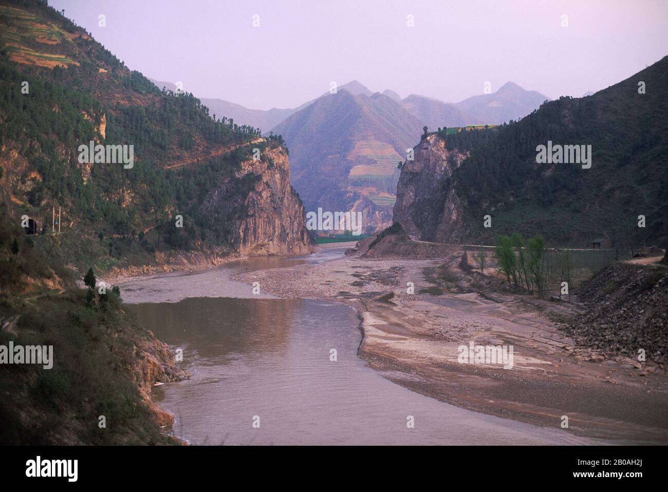 Wei river valley hi-res stock photography and images - Alamy