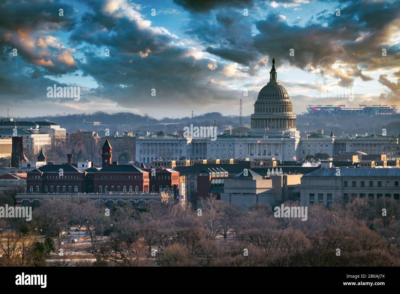 Cold weather building buildings hi-res stock photography and images - Alamy