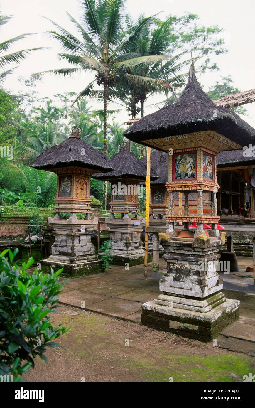 INDONESIA, BALI, HOLY SPRING TEMPLE, TIRTHA EMPUL Stock Photo - Alamy