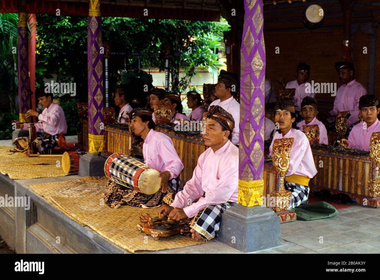 INDONESIA, BALI, GAMELAN ORCHESTRA Stock Photo - Alamy