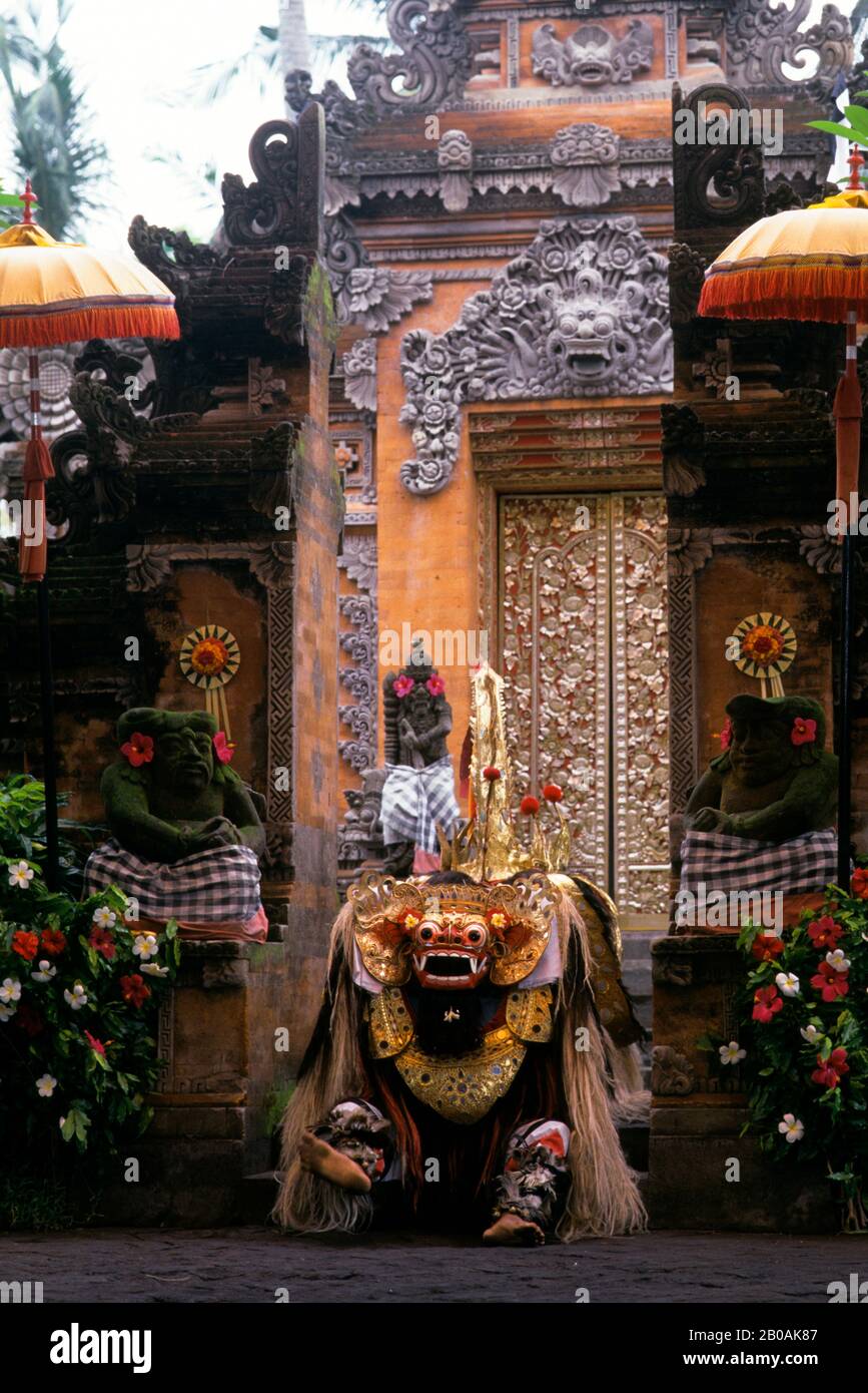 INDONESIA, BALI, BARONG DANCE, BARONG (MYTHOLOGICAL ANIMAL Stock Photo ...