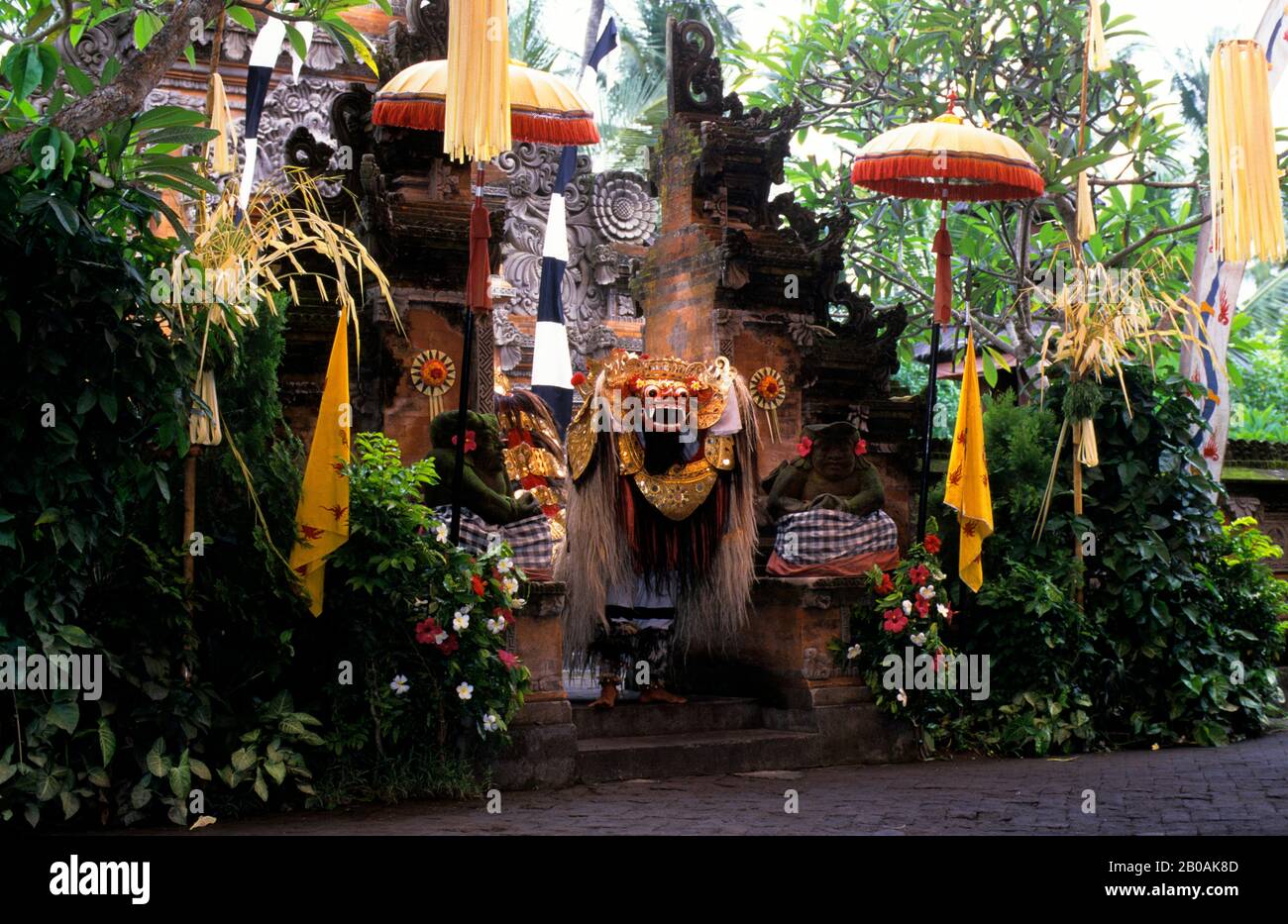 INDONESIA, BALI, BARONG DANCE, BARONG (MYTHOLOGICAL ANIMAL Stock Photo ...