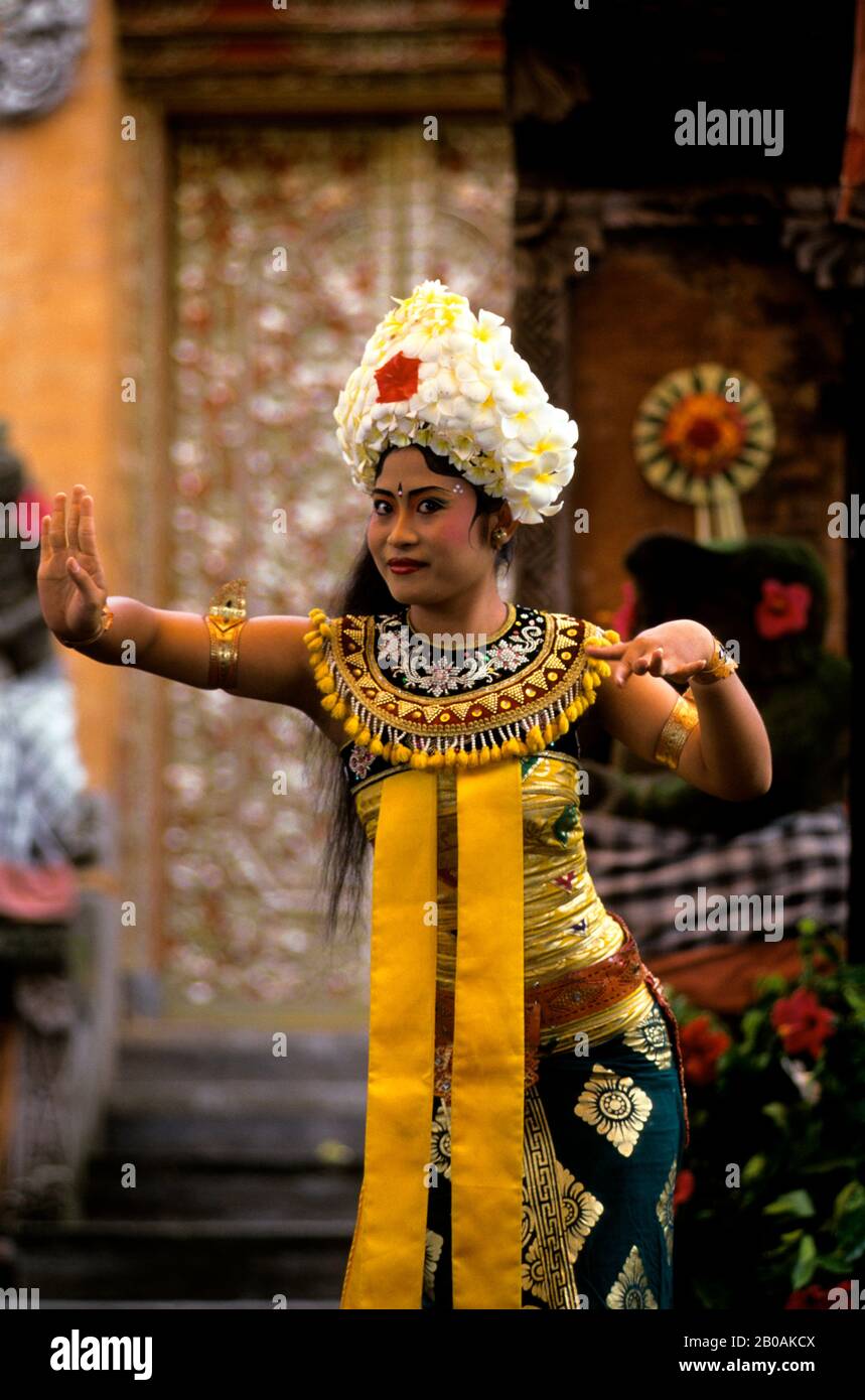 Rangda bali hi-res stock photography and images - Alamy