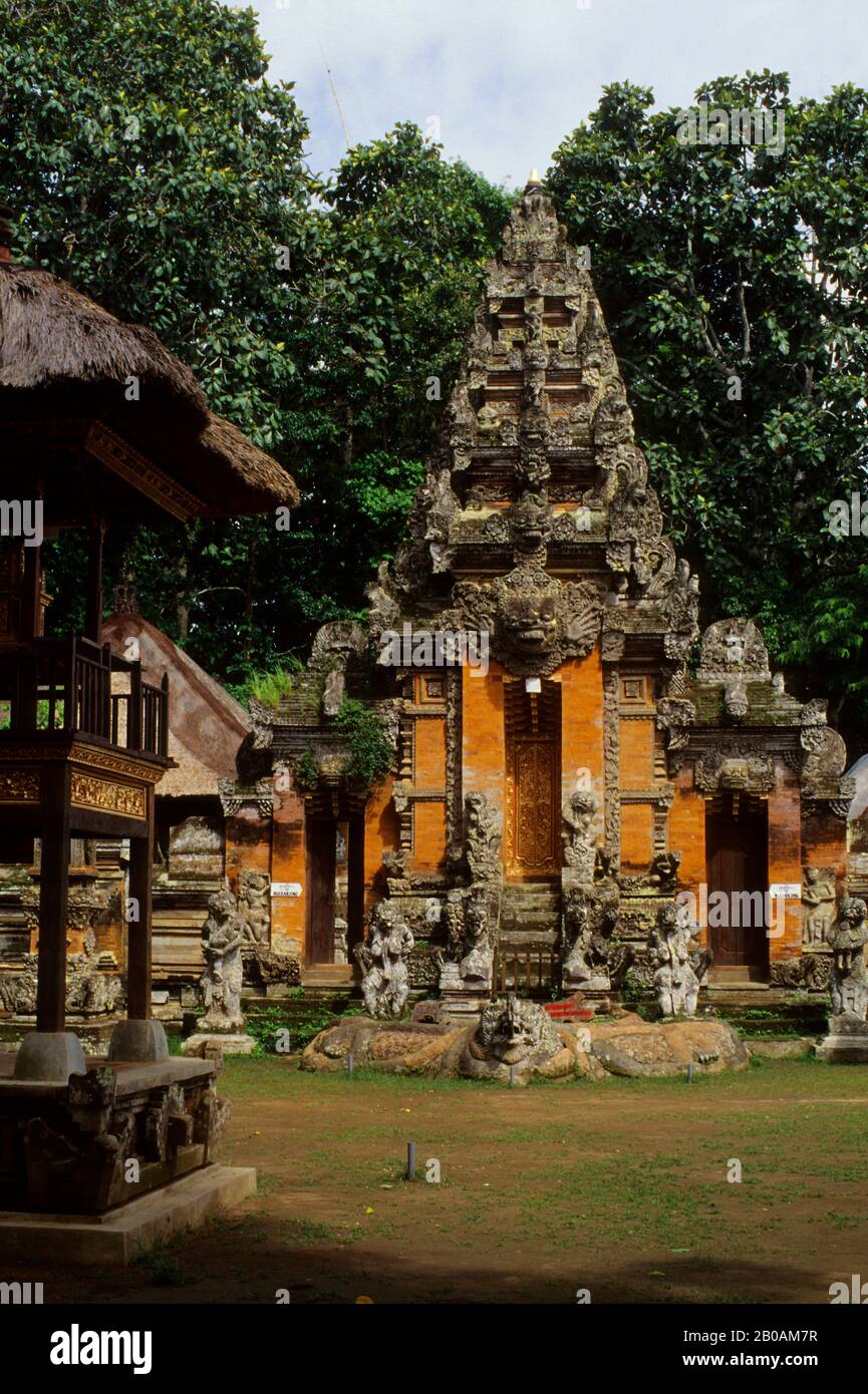 INDONESIA, BALI, UBUD, MONKEY FOREST, TEMPLE Stock Photo - Alamy