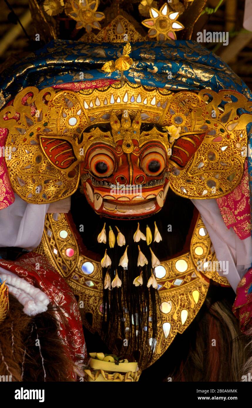 INDONESIA, BALI, SMALL TEMPLE, CEREMONY, BARONG DANCE MASK Stock Photo ...