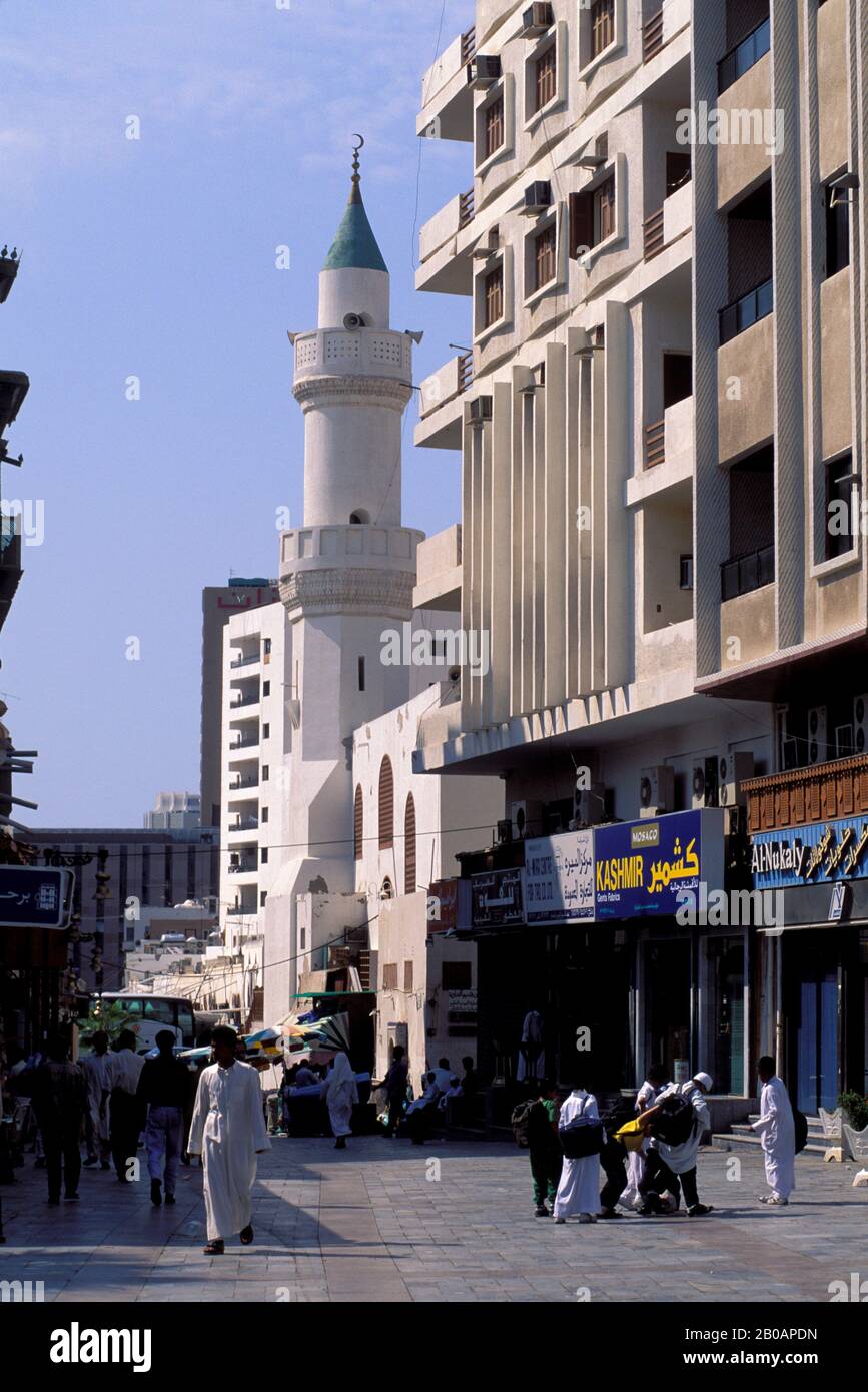 SAUDI ARABIA, JEDDAH, OLD TOWN WITH MOSQUE Stock Photo - Alamy