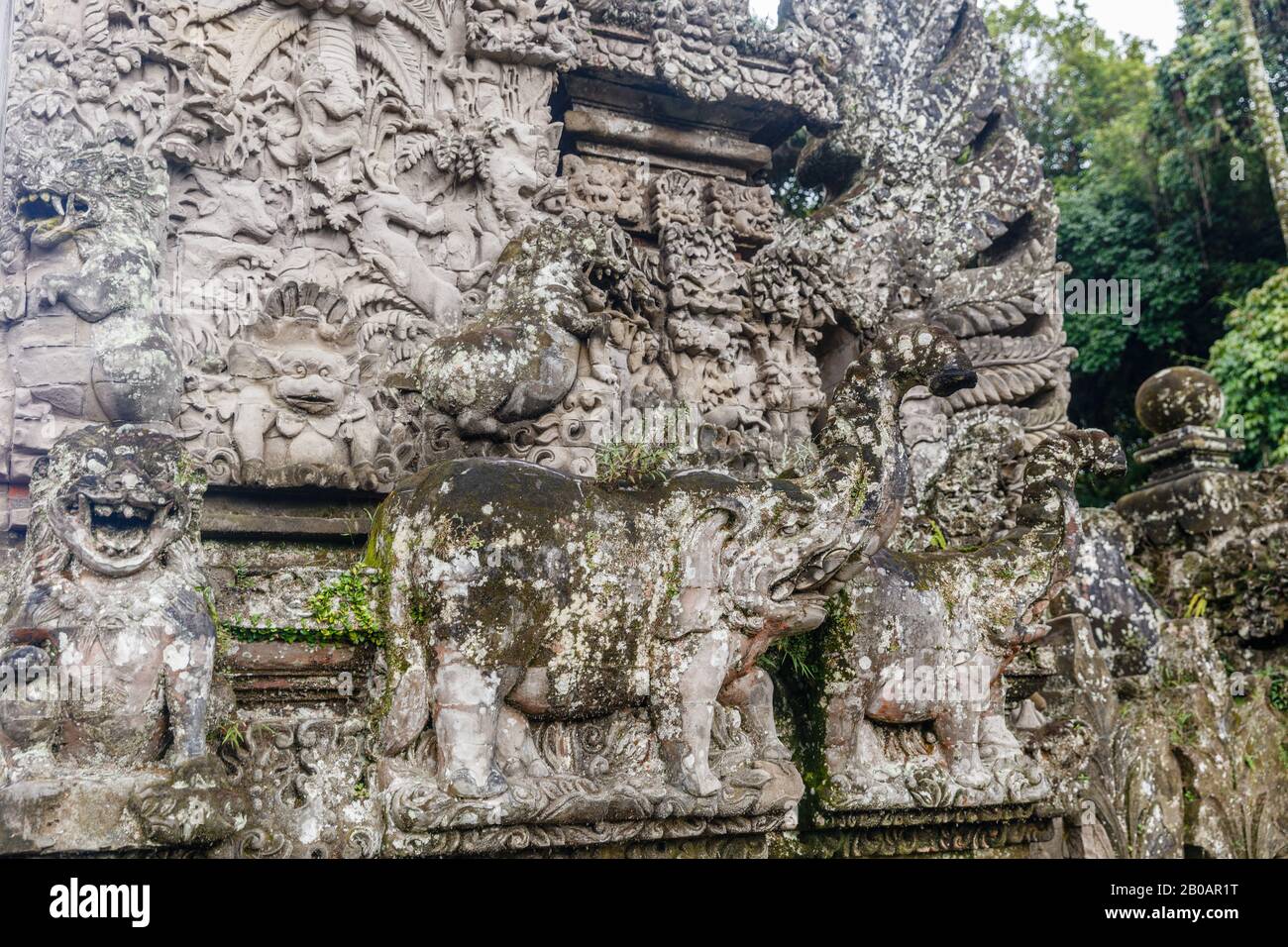 Stone carving on the gates to Kebun Raya Bali - Bali Botanical Garden ...